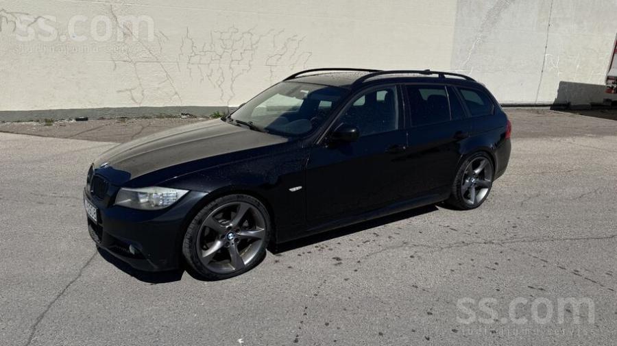 Melns BMW 320 2009 Rīga, ar dzinēja tilpumu 2.00 L un nobraukumu 259 tūkst. km par 6900 €, foto 3 vietnē AUTOMOTO.COM.LV