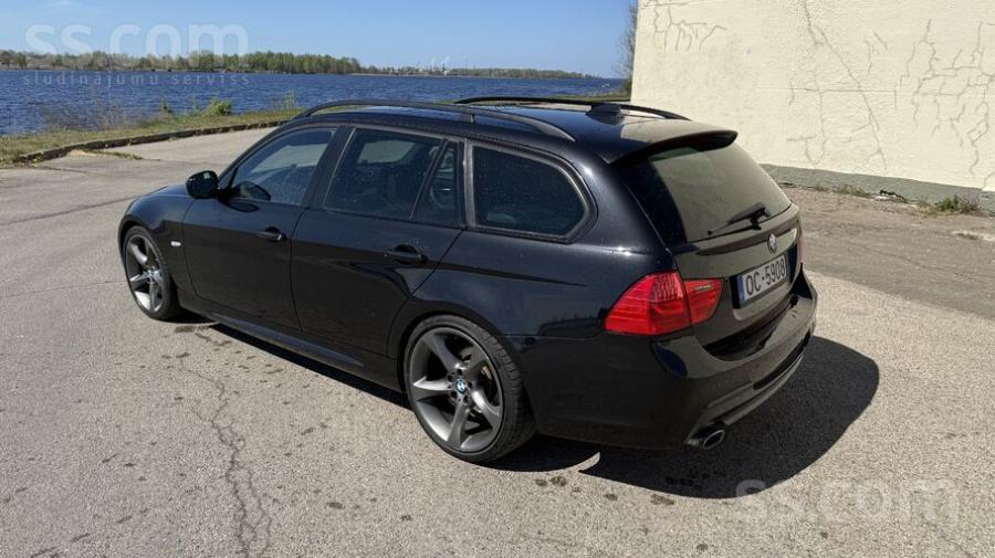 Melns BMW 320 2009 Rīga, ar dzinēja tilpumu 2.00 L un nobraukumu 259 tūkst. km par 6900 €, foto 5 vietnē AUTOMOTO.COM.LV
