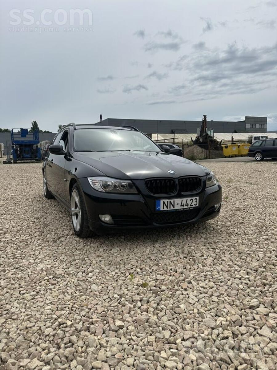 Black BMW 320 2009 in Riga, with an engine capacity of 2.00 L and mileage of 365 thousand km for 5200 €, photo 1 on AUTOMOTO.COM.LV