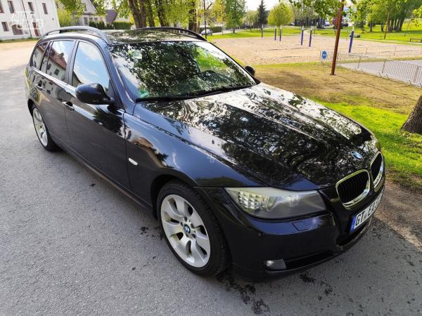 Melns BMW 320 2009 Raseiniai, ar dzinēja tilpumu 2.00 L un nobraukumu 324 tūkst. km par 4550 €, foto 6 vietnē AUTOMOTO.COM.LV