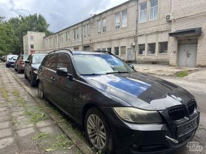 Черный БМВ 320 2009 в Шяуляй, объемом двигателя 2.00 л и пробегом 431 тыс. км за 1450 €, фото 3 на AUTOMOTO.COM.LV