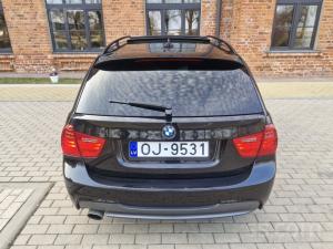 Black BMW 320 2009 in Bauska, with an engine capacity of 2.00 L and mileage of 340 thousand km for 5850 €, photo 8 on AUTOMOTO.COM.LV