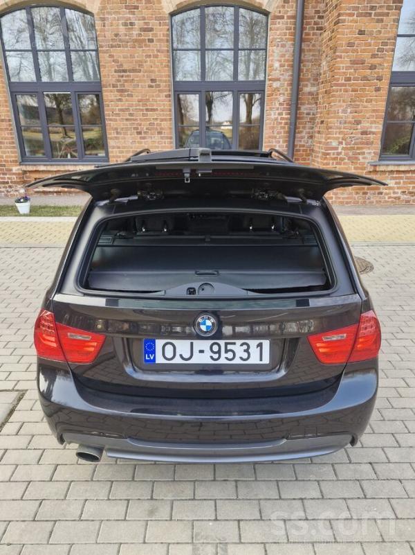 Melns BMW 320 2009 Bauska, ar dzinēja tilpumu 2.00 L un nobraukumu 340 tūkst. km par 5850 €, foto 9 vietnē AUTOMOTO.COM.LV