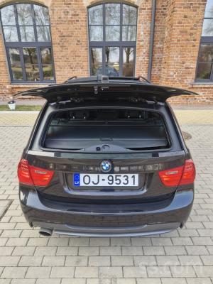 Black BMW 320 2009 in Bauska, with an engine capacity of 2.00 L and mileage of 340 thousand km for 5850 €, photo 10 on AUTOMOTO.COM.LV