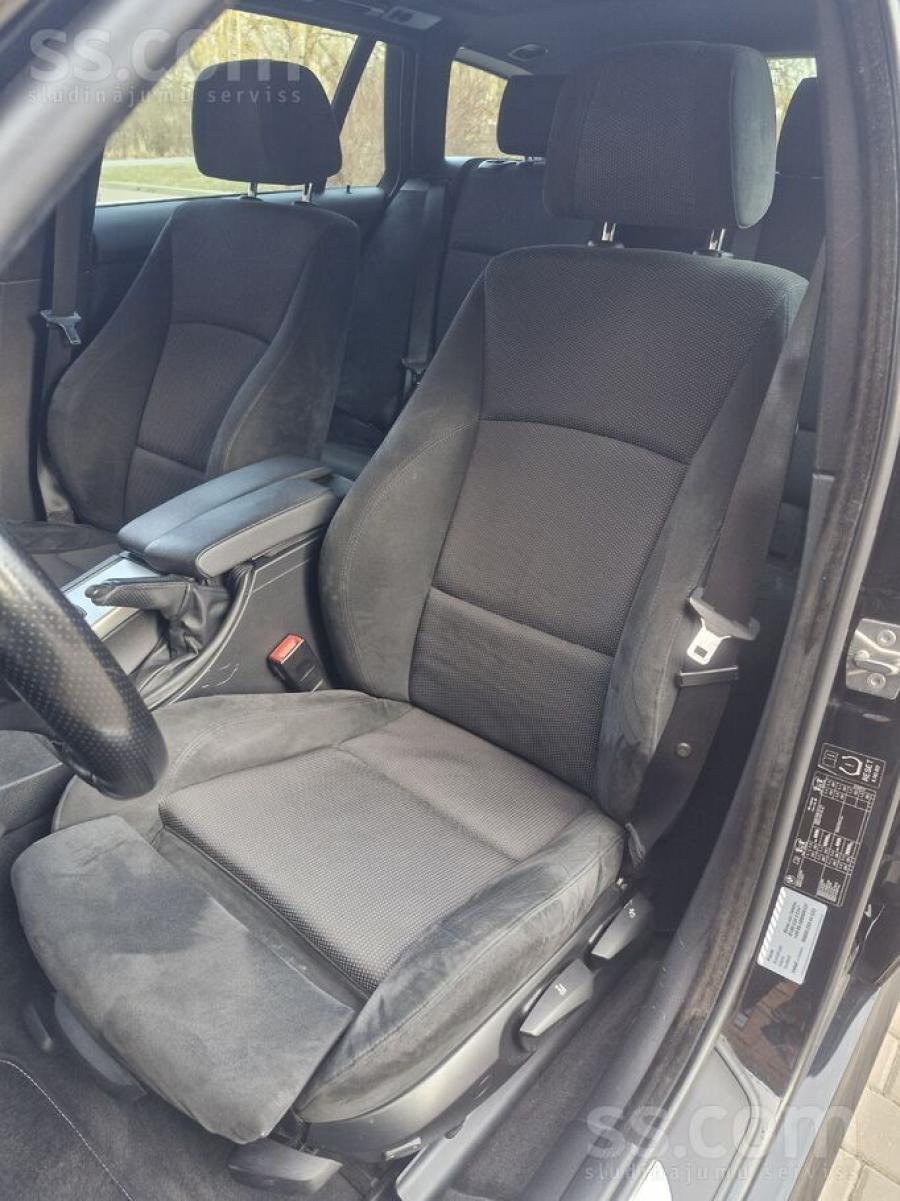 Black BMW 320 2009 in Bauska, with an engine capacity of 2.00 L and mileage of 340 thousand km for 5850 €, photo 12 on AUTOMOTO.COM.LV