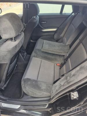 Black BMW 320 2009 in Bauska, with an engine capacity of 2.00 L and mileage of 340 thousand km for 5850 €, photo 13 on AUTOMOTO.COM.LV