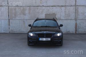 Melns BMW 320 2009 Rīga, ar dzinēja tilpumu 2.00 L un nobraukumu 225 tūkst. km par 6600 €, foto 3 vietnē AUTOMOTO.COM.LV