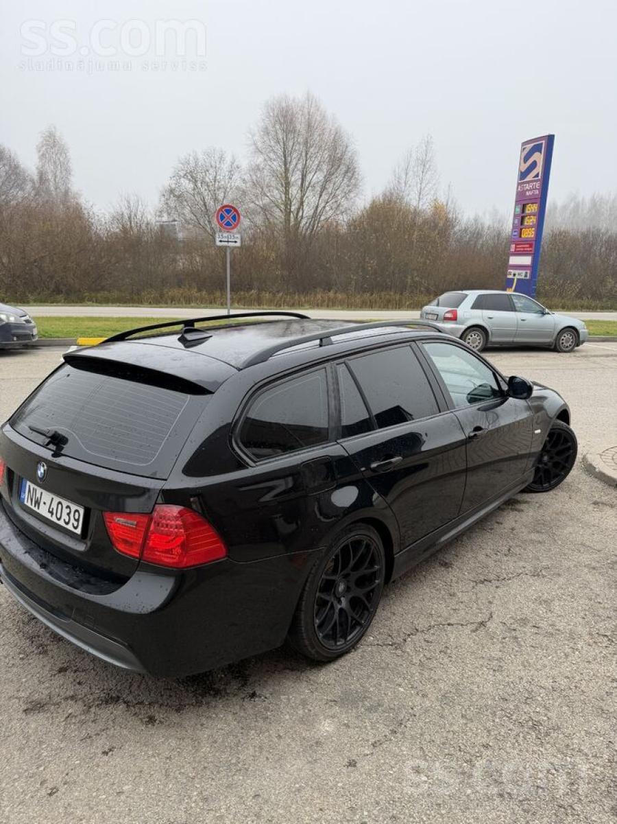 Melns BMW 320 2009 Jelgava, ar dzinēja tilpumu 2.00 L un nobraukumu 278 tūkst. km par 5950 €, foto 4 vietnē AUTOMOTO.COM.LV