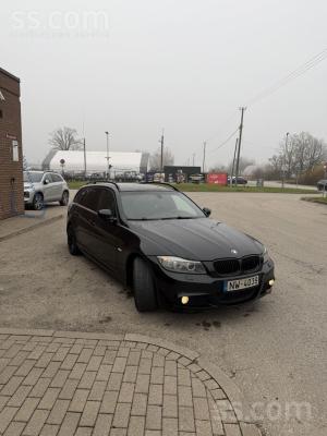 Melns BMW 320 2009 Jelgava, ar dzinēja tilpumu 2.00 L un nobraukumu 278 tūkst. km par 5950 €, foto 5 vietnē AUTOMOTO.COM.LV