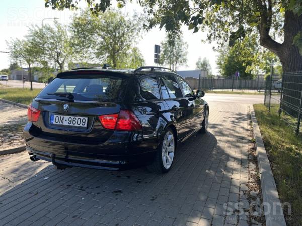 Black BMW 320 2009 in Liepaja, with an engine capacity of 2.00 L and mileage of 343 thousand km for 4000 €, photo 3 on AUTOMOTO.COM.LV