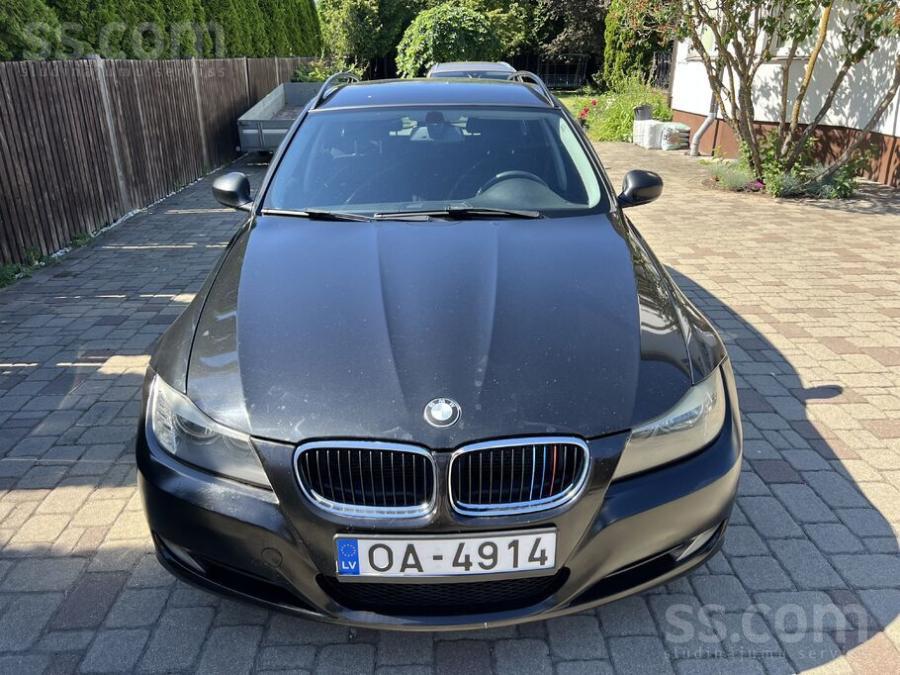 Black BMW 320 2009 in Riga, with an engine capacity of 2.00 L and mileage of 452 thousand km for 4000 €, photo 3 on AUTOMOTO.COM.LV