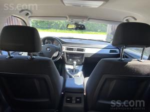 Black BMW 320 2009 in Riga, with an engine capacity of 2.00 L and mileage of 452 thousand km for 4000 €, photo 11 on AUTOMOTO.COM.LV