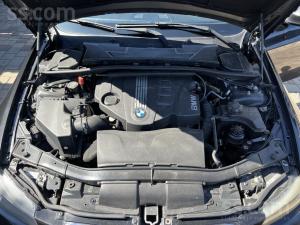 Black BMW 320 2009 in Riga, with an engine capacity of 2.00 L and mileage of 452 thousand km for 4000 €, photo 15 on AUTOMOTO.COM.LV