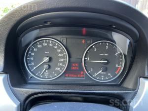 Black BMW 320 2009 in Riga, with an engine capacity of 2.00 L and mileage of 452 thousand km for 4000 €, photo 17 on AUTOMOTO.COM.LV