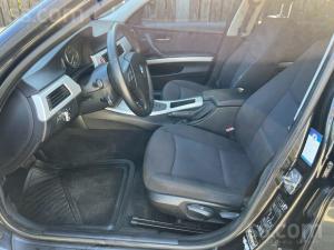 Black BMW 320 2009 in Riga, with an engine capacity of 2.00 L and mileage of 452 thousand km for 4000 €, photo 18 on AUTOMOTO.COM.LV