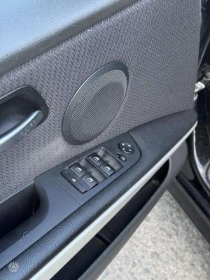 Black BMW 320 2009 in Panevezys, with an engine capacity of 2.00 L and mileage of 287 thousand km for 3700 €, photo 10 on AUTOMOTO.COM.LV