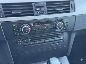 Black BMW 320 2009 in Panevezys, with an engine capacity of 2.00 L and mileage of 287 thousand km for 3700 €, photo 11 on AUTOMOTO.COM.LV