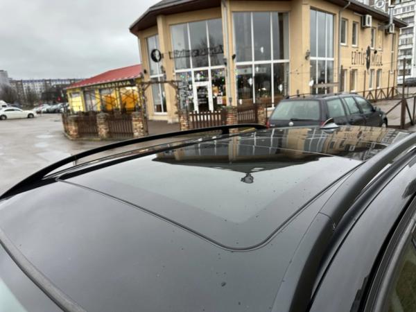 Black BMW 320 2009 in Riga, with an engine capacity of 2.00 L and mileage of 339 thousand km for 4990 €, photo 9 on AUTOMOTO.COM.LV