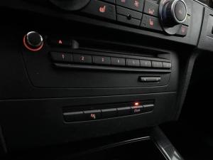 Melns BMW 320 2009 Rīga, ar dzinēja tilpumu 2.00 L un nobraukumu 339 tūkst. km par 4990 €, foto 31 vietnē AUTOMOTO.COM.LV