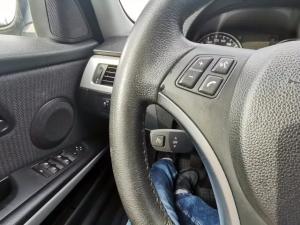Melns BMW 320 2009 Kuldīga, ar dzinēja tilpumu 2.00 L un nobraukumu 323 tūkst. km par 4000 €, foto 10 vietnē AUTOMOTO.COM.LV