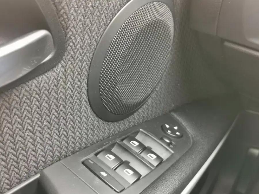 Melns BMW 320 2009 Kuldīga, ar dzinēja tilpumu 2.00 L un nobraukumu 323 tūkst. km par 4000 €, foto 12 vietnē AUTOMOTO.COM.LV