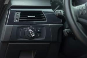 Black BMW 320 2009 in Liepaja, with an engine capacity of 2.00 L and mileage of 250 thousand km for 6850 €, photo 25 on AUTOMOTO.COM.LV