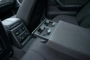 Black BMW 320 2009 in Liepaja, with an engine capacity of 2.00 L and mileage of 250 thousand km for 6850 €, photo 27 on AUTOMOTO.COM.LV