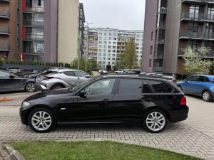 Black BMW 320 2009 in Riga, with an engine capacity of 2.00 L and mileage of 428 thousand km for 3690 €, photo 4 on AUTOMOTO.COM.LV