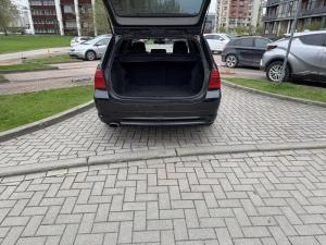 Black BMW 320 2009 in Riga, with an engine capacity of 2.00 L and mileage of 428 thousand km for 3690 €, photo 6 on AUTOMOTO.COM.LV