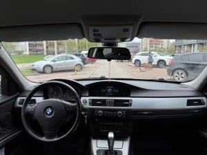 Black BMW 320 2009 in Riga, with an engine capacity of 2.00 L and mileage of 428 thousand km for 3690 €, photo 9 on AUTOMOTO.COM.LV