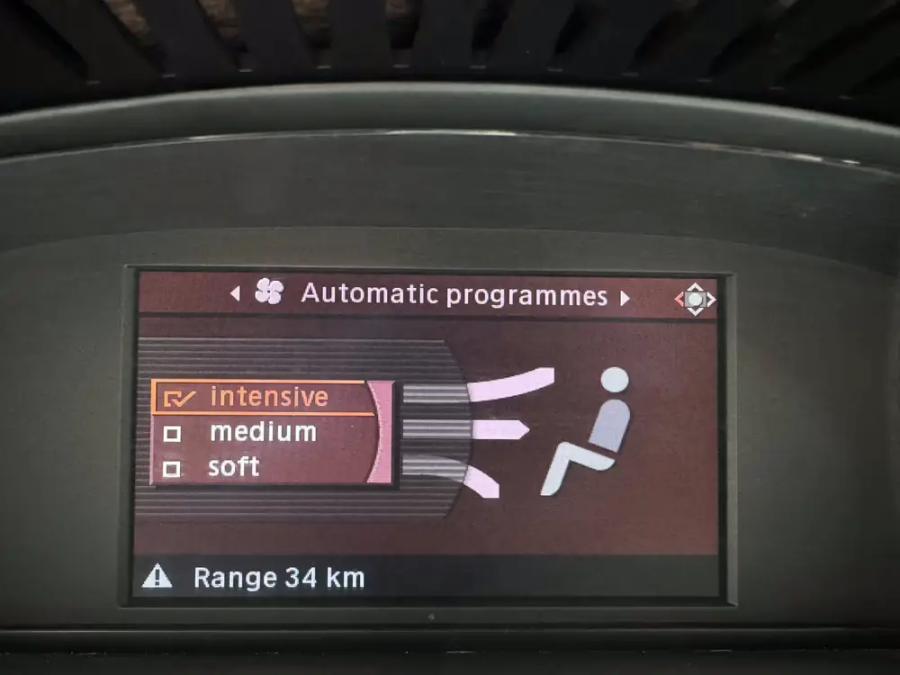 Black BMW 320 2009 in Riga, with an engine capacity of 2.00 L and mileage of 428 thousand km for 3690 €, photo 14 on AUTOMOTO.COM.LV