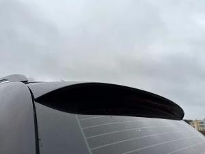 Black BMW 320 2009 in Riga, with an engine capacity of 2.00 L and mileage of 339 thousand km for 3490 €, photo 11 on AUTOMOTO.COM.LV