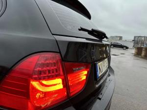 Black BMW 320 2009 in Riga, with an engine capacity of 2.00 L and mileage of 339 thousand km for 3490 €, photo 12 on AUTOMOTO.COM.LV