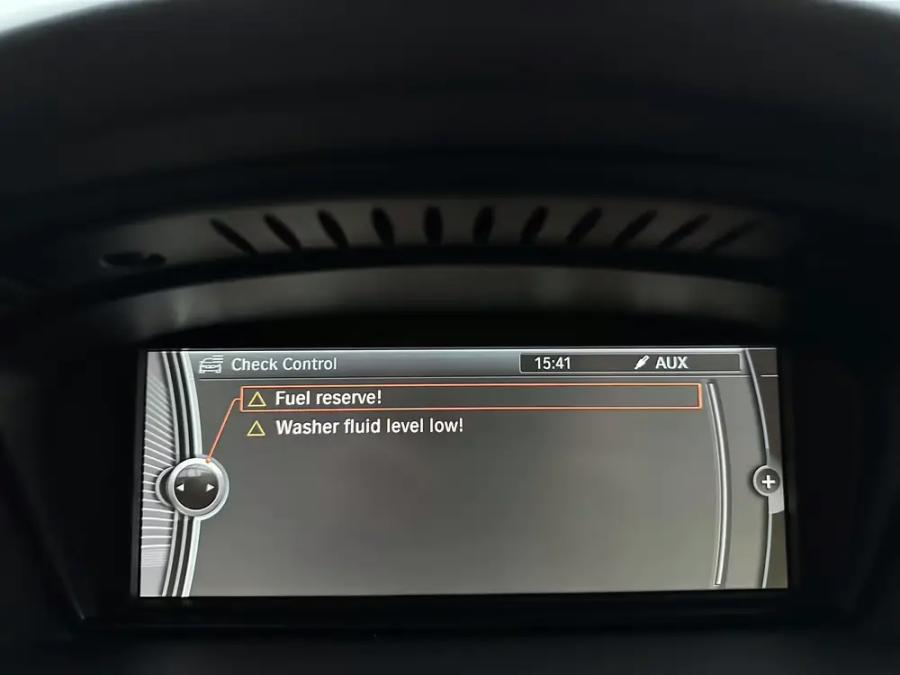 Black BMW 320 2009 in Riga, with an engine capacity of 2.00 L and mileage of 339 thousand km for 3490 €, photo 18 on AUTOMOTO.COM.LV