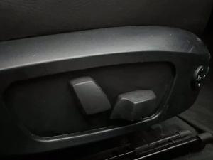 Black BMW 320 2009 in Riga, with an engine capacity of 2.00 L and mileage of 339 thousand km for 3490 €, photo 22 on AUTOMOTO.COM.LV