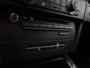 Black BMW 320 2009 in Riga, with an engine capacity of 2.00 L and mileage of 339 thousand km for 3490 €, photo 31 on AUTOMOTO.COM.LV