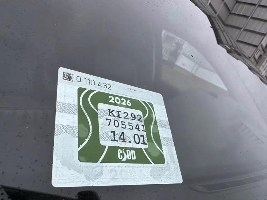 Black BMW 320 2009 in Riga, with an engine capacity of 2.00 L and mileage of 339 thousand km for 3490 €, photo 33 on AUTOMOTO.COM.LV