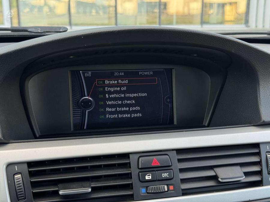 Black BMW 320 2009 in Panevezys, with an engine capacity of 2.00 L and mileage of 295 thousand km for 3100 €, photo 13 on AUTOMOTO.COM.LV