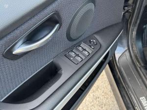 Black BMW 320 2009 in Panevezys, with an engine capacity of 2.00 L and mileage of 295 thousand km for 3100 €, photo 15 on AUTOMOTO.COM.LV