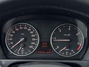 Black BMW 320 2009 in Panevezys, with an engine capacity of 2.00 L and mileage of 295 thousand km for 3100 €, photo 18 on AUTOMOTO.COM.LV