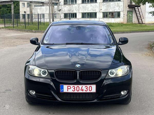 Черный БМВ 320 2009 в Каунас, объемом двигателя 2.00 л и пробегом 321 тыс. км за 4350 €, фото 2 на AUTOMOTO.COM.LV