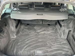 Black BMW 320 2009 in Kaunas, with an engine capacity of 2.00 L and mileage of 321 thousand km for 4350 €, photo 21 on AUTOMOTO.COM.LV