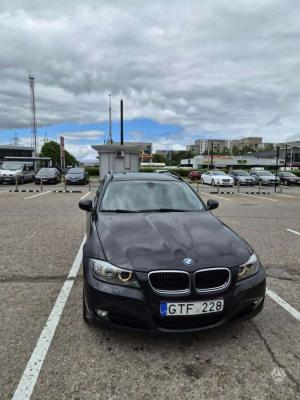 Black BMW 320 2009 in Vilnius, with an engine capacity of 2.00 L and mileage of 265 thousand km for 4000 €, photo 7 on AUTOMOTO.COM.LV