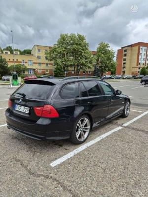 Black BMW 320 2009 in Vilnius, with an engine capacity of 2.00 L and mileage of 265 thousand km for 4000 €, photo 11 on AUTOMOTO.COM.LV