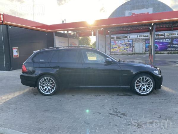 Melns BMW 320 2009 Rīga, ar dzinēja tilpumu 2.00 L un nobraukumu 384 tūkst. km par 5100 €, foto 2 vietnē AUTOMOTO.COM.LV