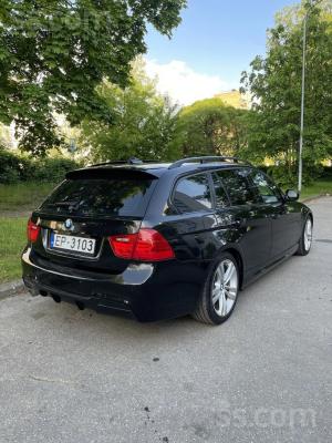 Black BMW 320 2009 in Riga, with an engine capacity of 2.00 L and mileage of 274 thousand km for 5250 €, photo 5 on AUTOMOTO.COM.LV