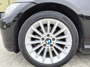 Black BMW 320 2009 in Klaipeda, with an engine capacity of 2.00 L and mileage of 371 thousand km for 4600 €, photo 20 on AUTOMOTO.COM.LV