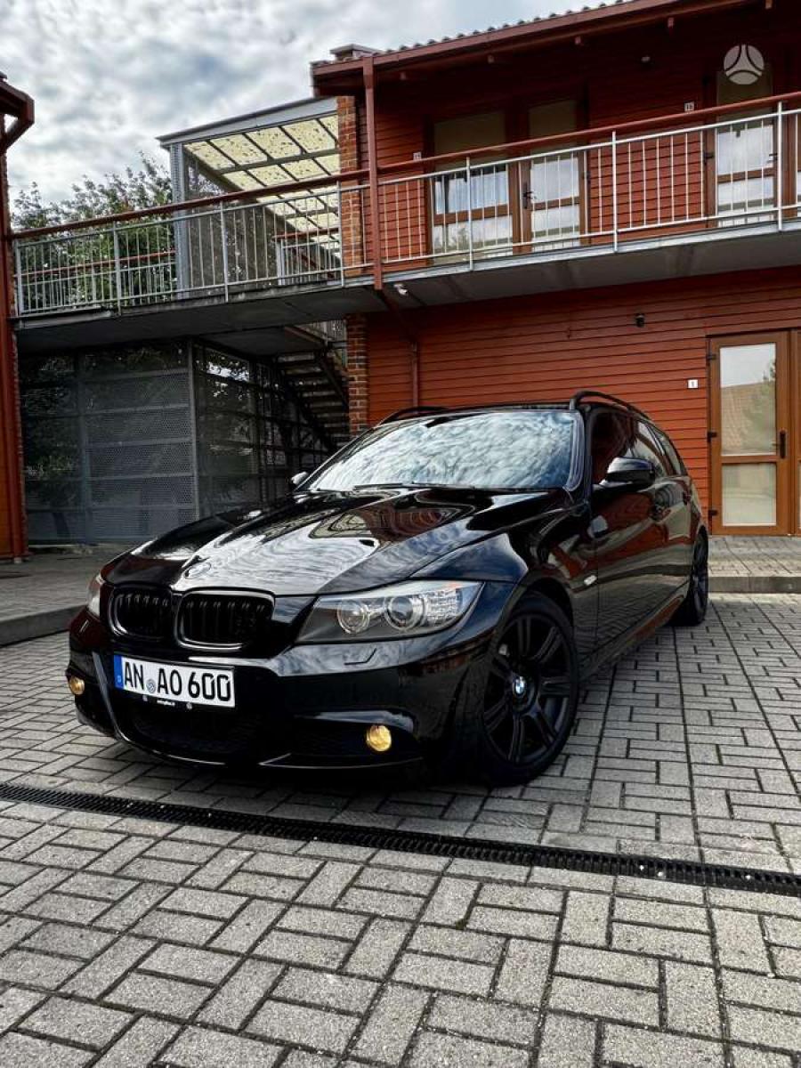 Black BMW 320 2009 in Marijampole, with an engine capacity of 2.00 L and mileage of 281 thousand km for 6000 €, photo 1 on AUTOMOTO.COM.LV
