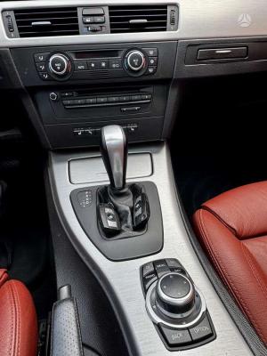 Black BMW 320 2009 in Marijampole, with an engine capacity of 2.00 L and mileage of 281 thousand km for 6000 €, photo 32 on AUTOMOTO.COM.LV