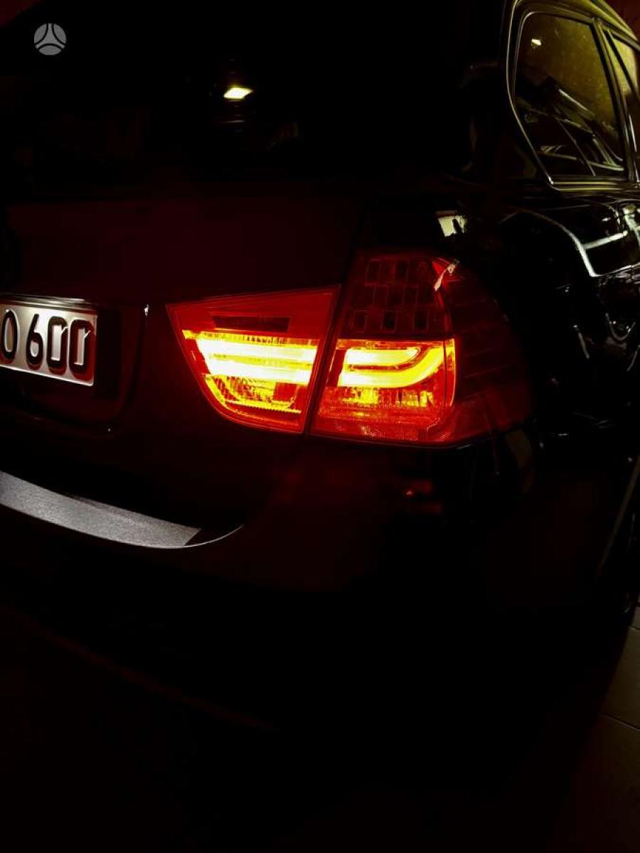 Black BMW 320 2009 in Marijampole, with an engine capacity of 2.00 L and mileage of 281 thousand km for 6000 €, photo 33 on AUTOMOTO.COM.LV